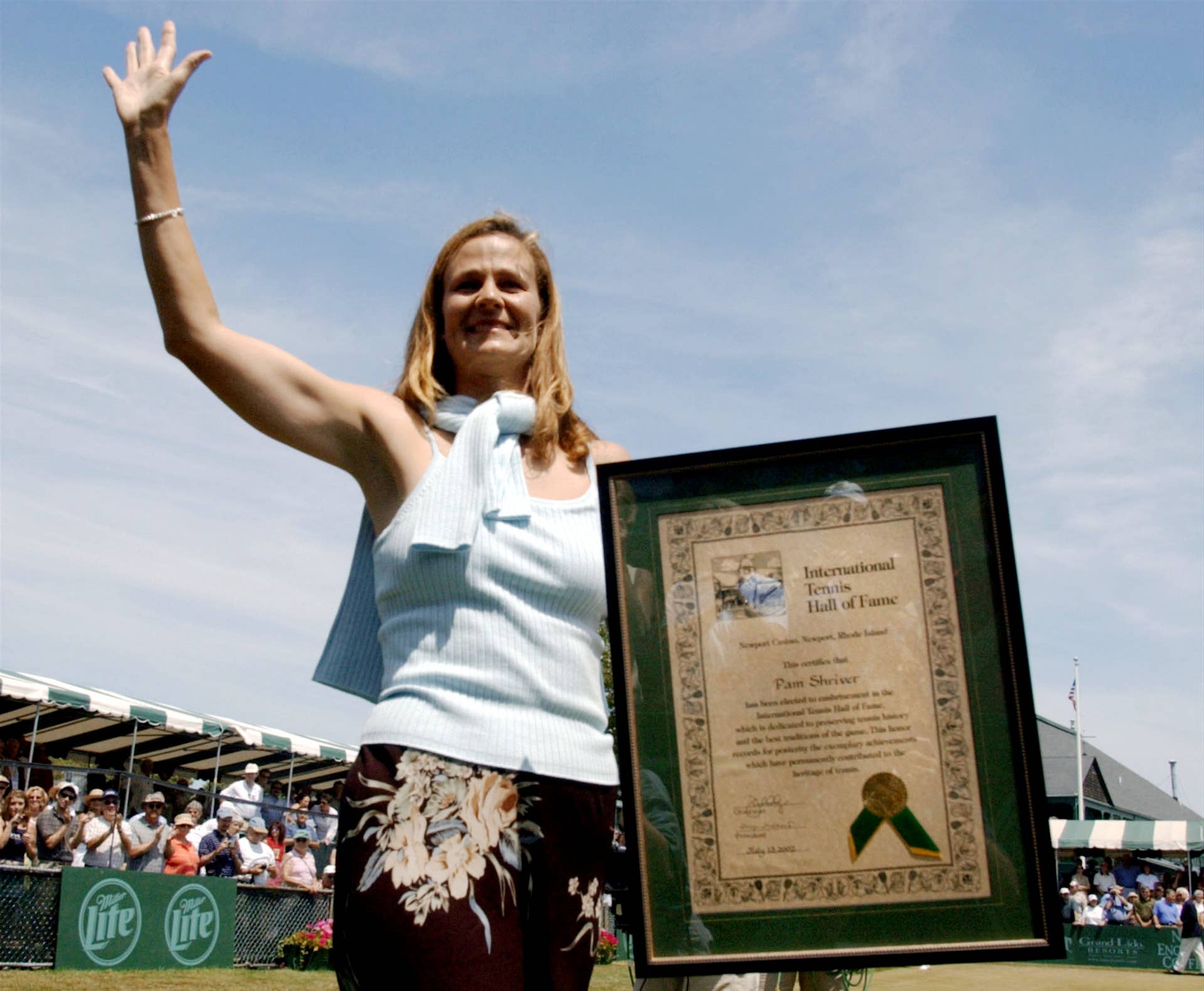 How Tennis Icon Pam Shriver is Giving Back to LA after Wildfires - The Spun