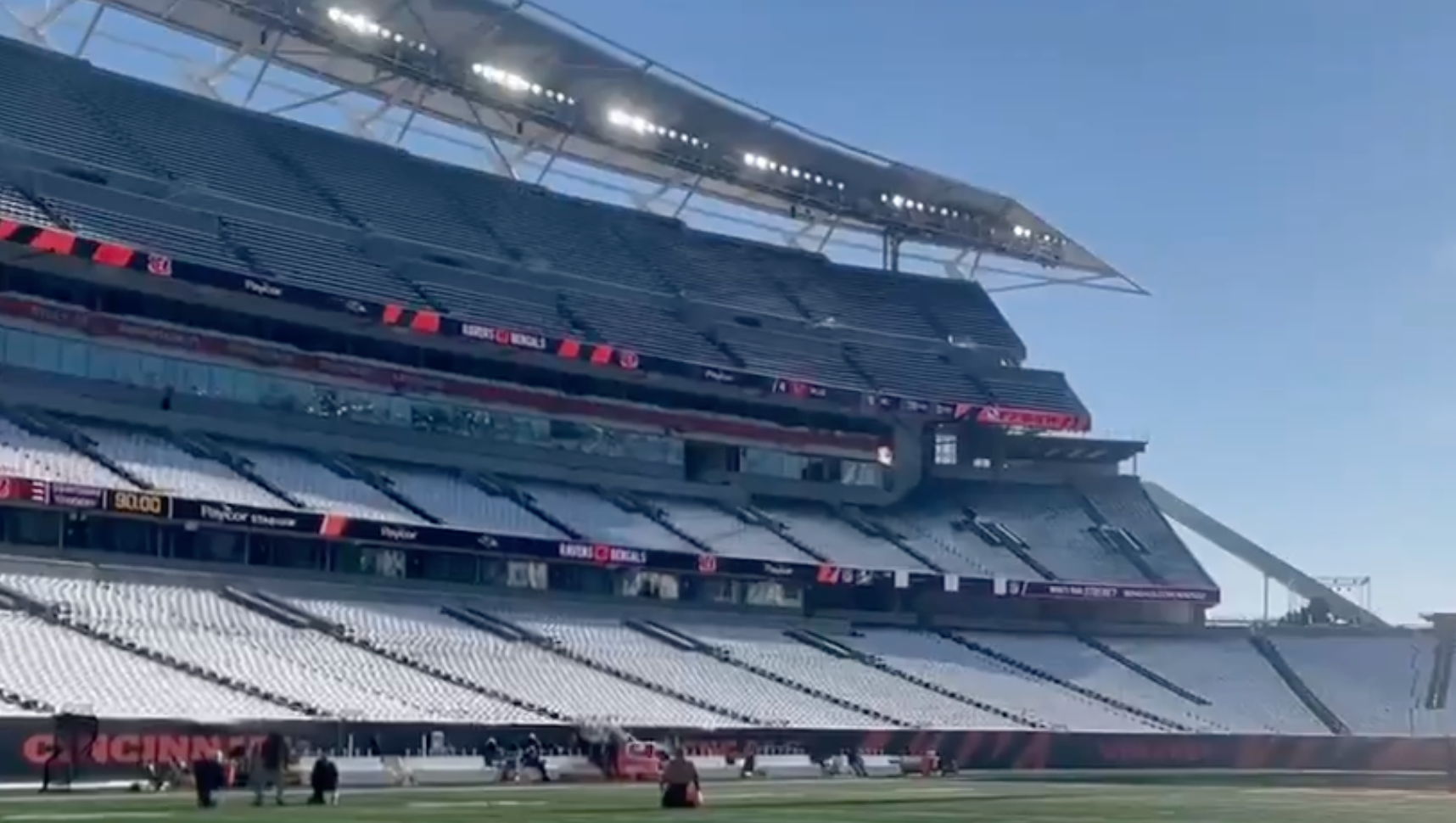 NFL Stadium Violates League's Snow Policy Before Kickoff - The Spun