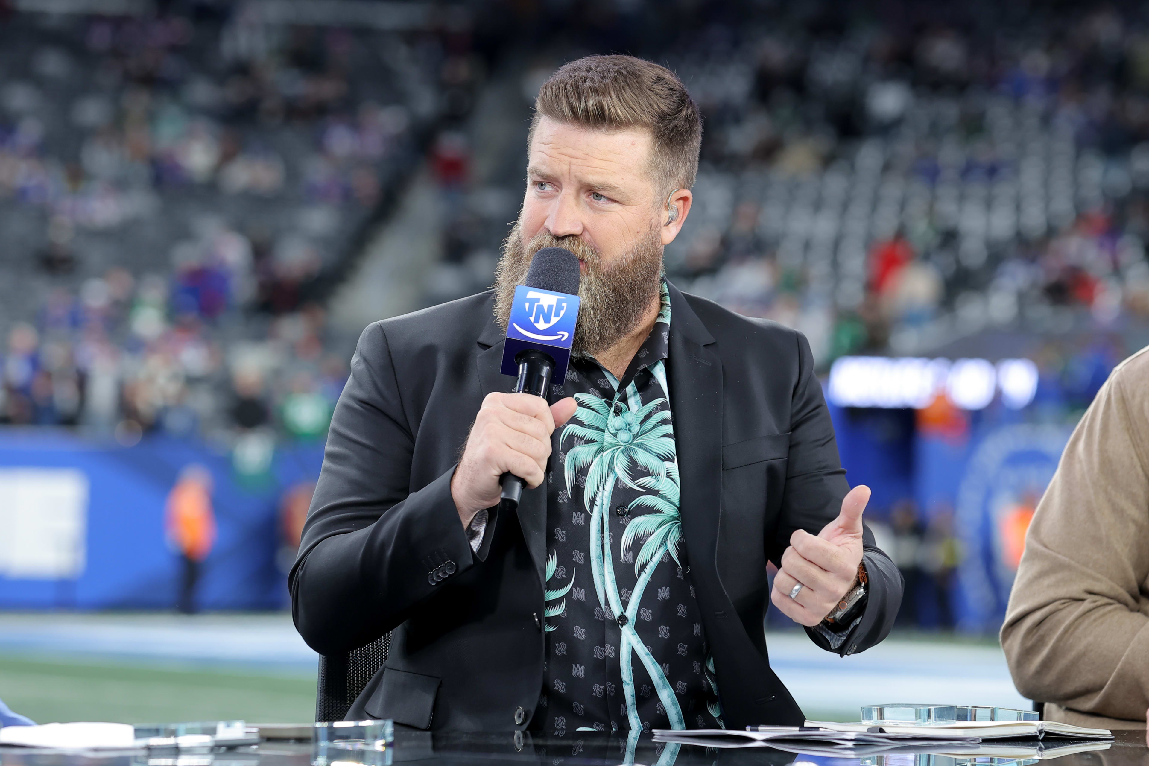 Ryan Fitzpatrick 'Strongly Disagrees' With Bills' Plan For Josh Allen ...