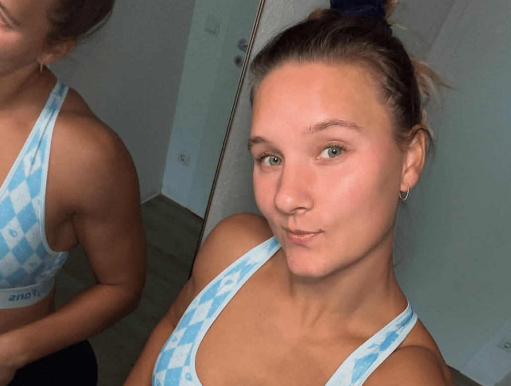 Olympic Bobsledder Lisa Buckwitz Shares 'Stunning' Swimsuit Video - The Spun