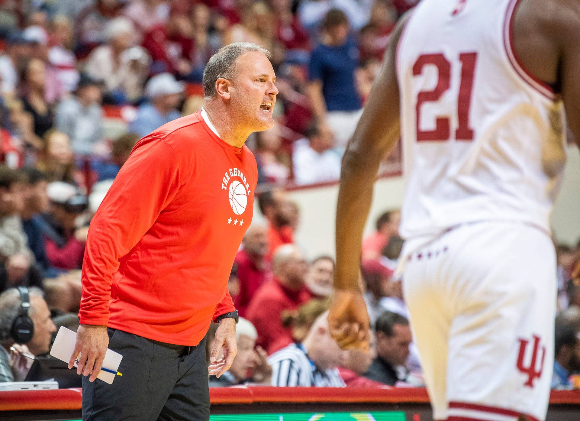 Bob Knight's Son, Pat, Resigns From Head Coaching Position - The Spun