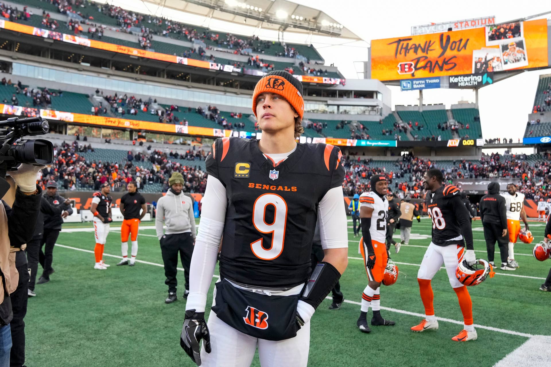 NFL Fans Convinced Bengals Will Trade Joe Burrow To Super Bowl ...