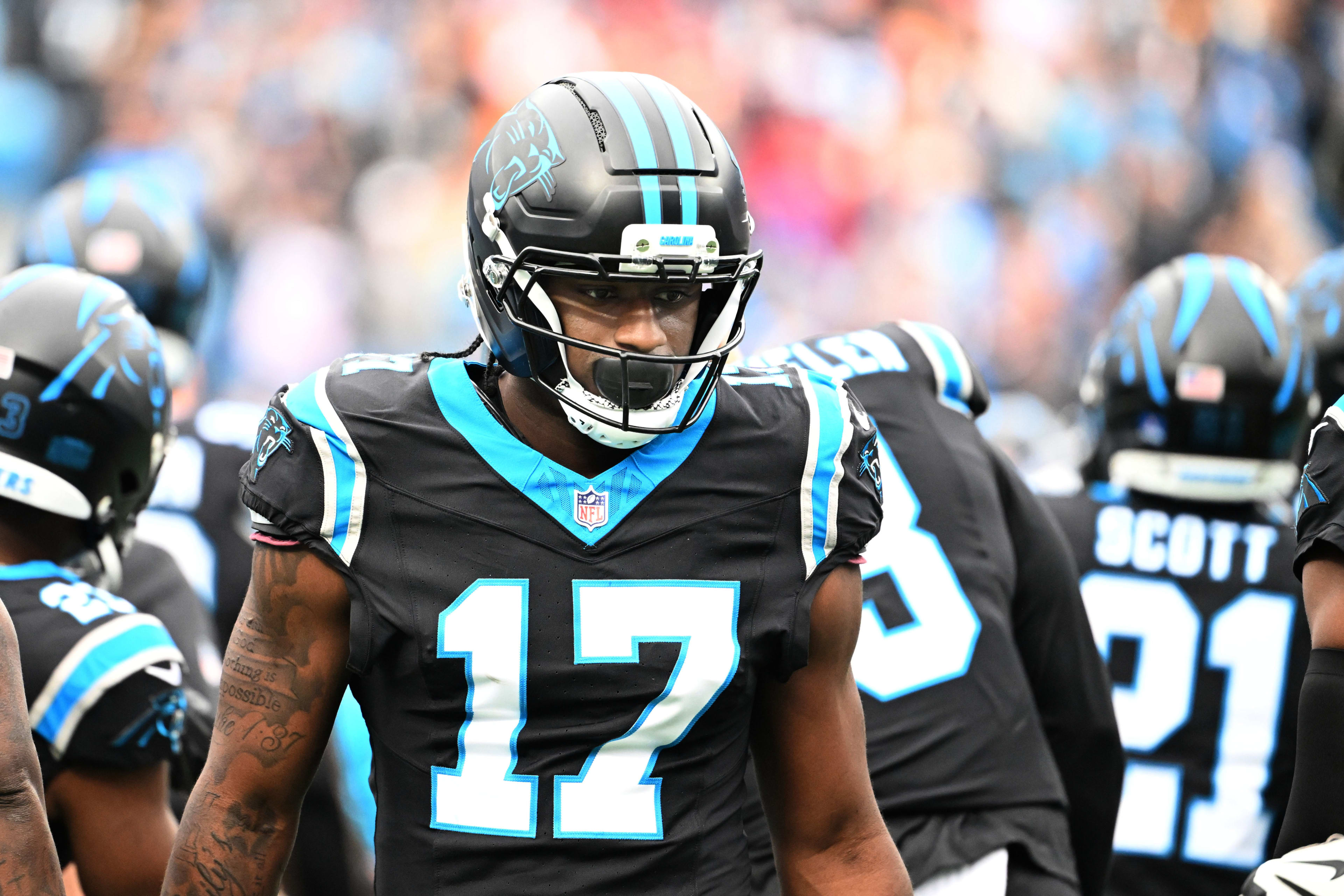 Carolina Panthers Player Rides Horse To Wild Card Playoff Game - The Spun