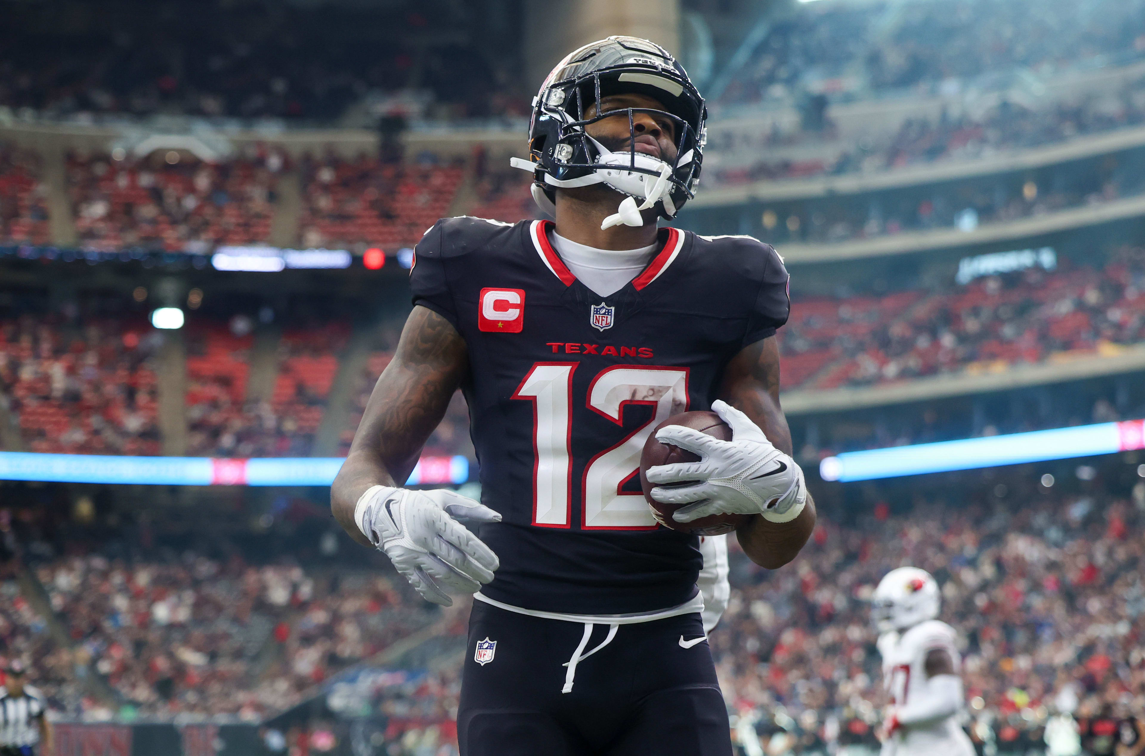 NFL Fans Worried For Nico Collins After Scary Injury vs. Steelers - The ...