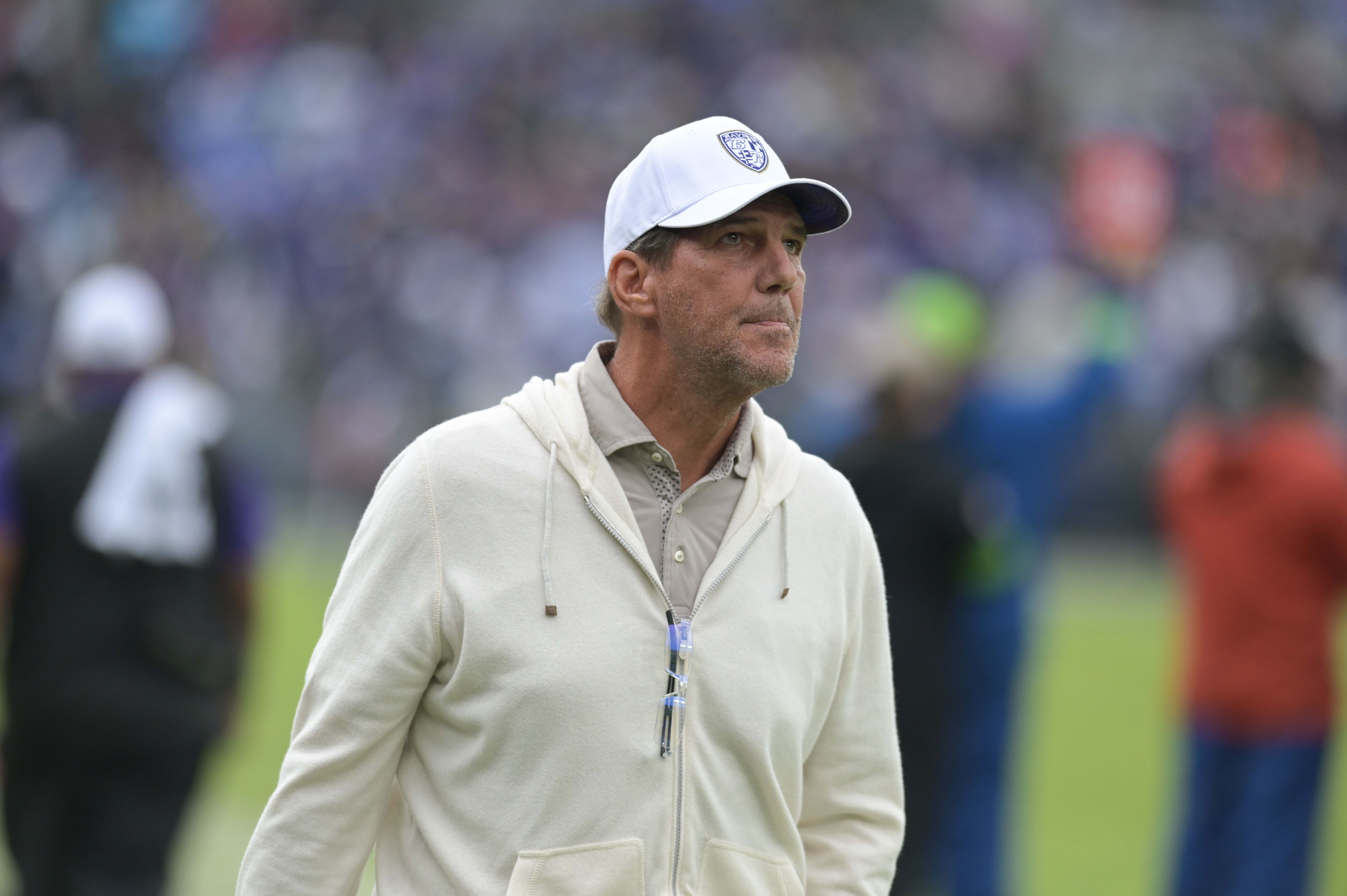 Ravens Owner Announces Plan For Lamar Jackson's Contract - The Spun